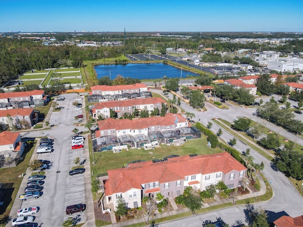 3br Near Disney Bella Vida Resort Pool & Bbq - Kissimmee, FL