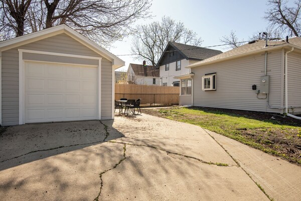 Two Bedroom Home Close To Downtown And Hospitals - Sioux Falls, SD