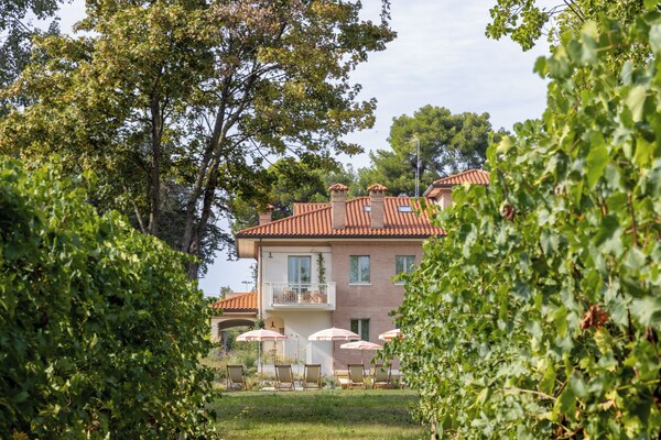 Villa Yeppa | On The Hills Of San Clemente, And A Few Km From The Adriatic Sea - Misano Adriatico