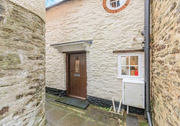Lane Cottage - One Bedroom House, Sleeps 2 - Dulverton
