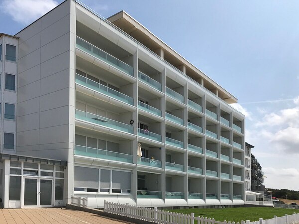 Inselnest - Modernes Appartement Mit Balkon Und Schwimmbad. - Juist