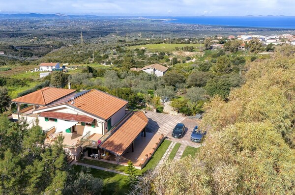 Villa Bifamigliare Panoramica La Casa Del Vento - Sassari