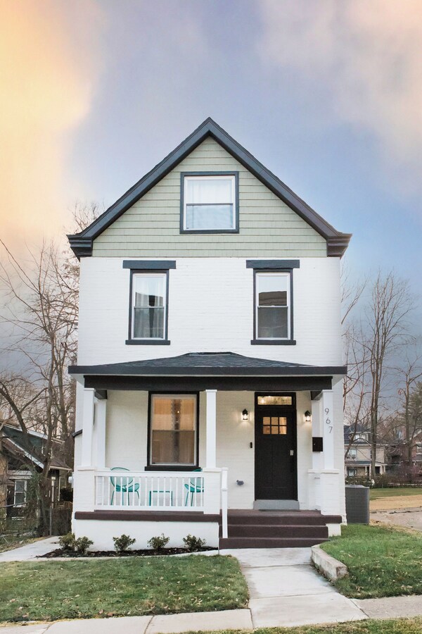 Spacious Lux Cincinnati Group Retreat: Sauna/spa, Fire Pit, 5 Min Dt - Cincinnati, OH