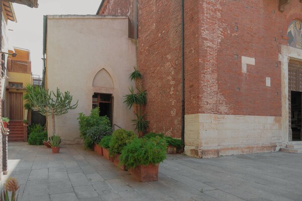 The House Of Phoebus - Piombino