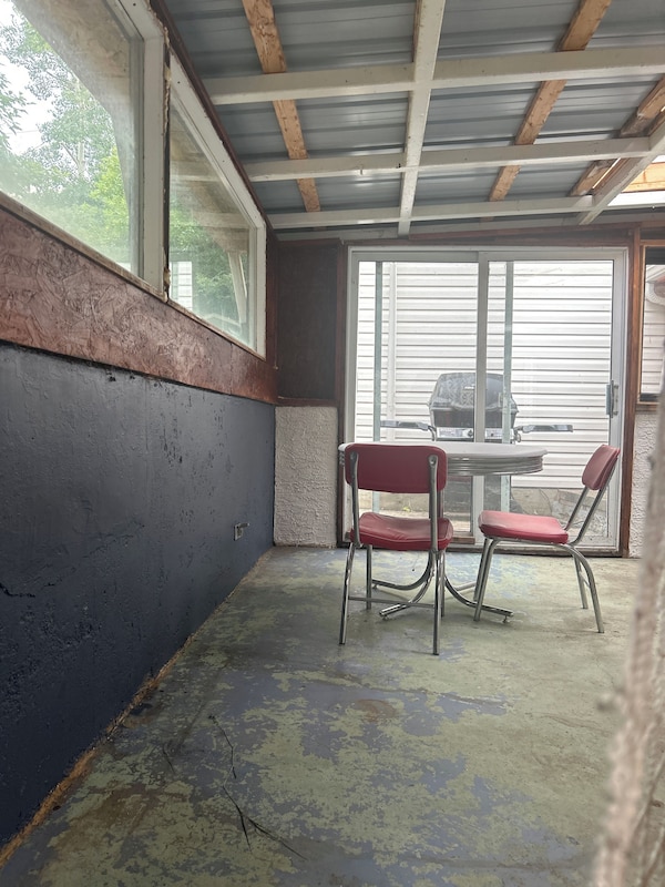 Family Friendly Cabin In Regina Beach - Regina Beach
