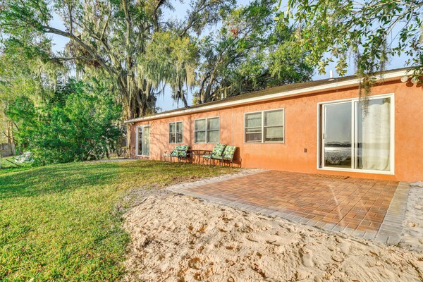Serene Lake Views: Winter Haven Home - Winter Haven, FL
