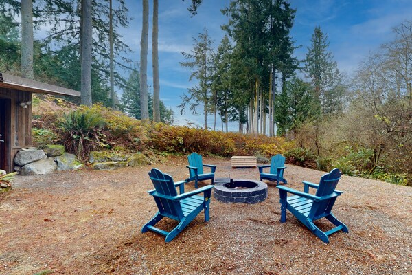 Refurbished Cabin With Beautiful Views Of The Hood Canal - Whidbey Island, WA