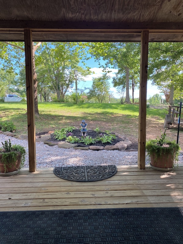 Spacious Farmhouse In Quiet Private Community 7bedroom 4.5 Bathrooms - Big Hill Pond State Park, Pocahontas