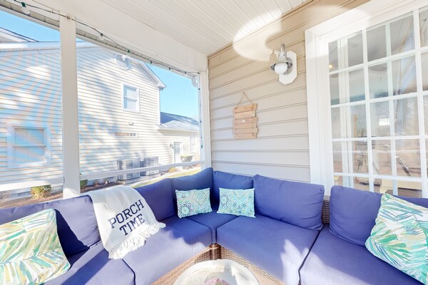 Updated Waterside Home Near Beach With Screened Deck & Community Pool - Delaware Seashore State Park, Rehoboth Beach