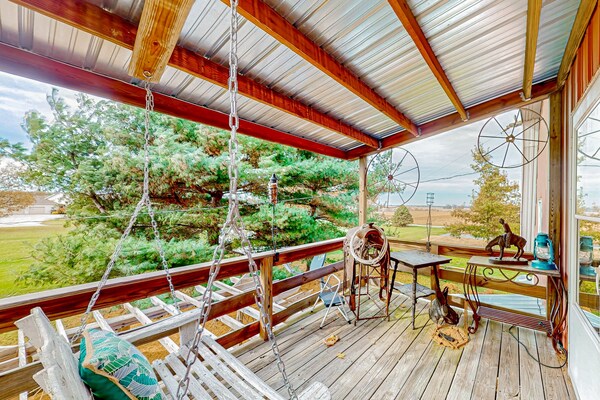 Charming Barn-turned-home With Hot Tub & W/d - Quiet Location & Dog-friendly - Springfield, IL