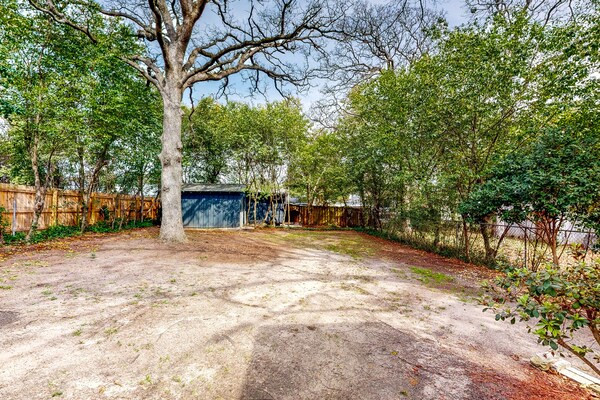 Renovated Abode Close To Downtown With Patio, W\/d & Enclosed Yard - Dog-friendly - Augusta, GA