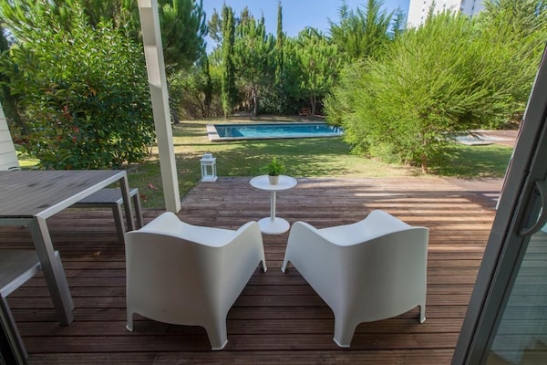 Villa 'Oasis' Met Gedeeld Zwembad, Wifi En Airconditioning - Setúbal