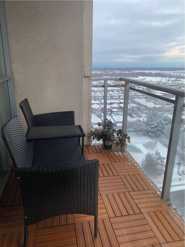 Chic Downtown Mississauga Condo | 5 Min Walk To Square One! - Toronto