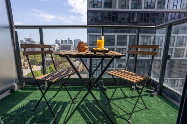 Sylvestre Suites - Downtown Toronto - 2br - Toronto Metropolitan University