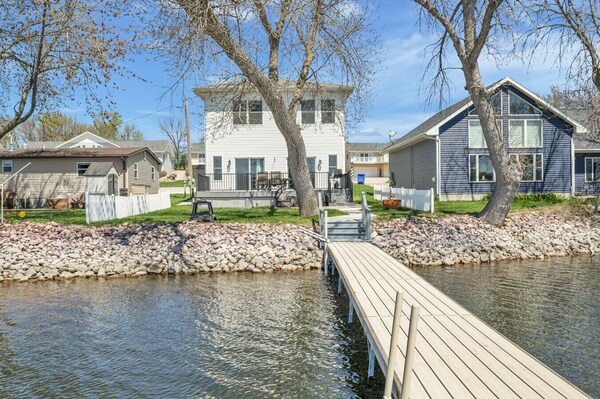 Rock'n Reel Lake House On East Lake Okoboji (Lakefront) - Spirit Lake, IA