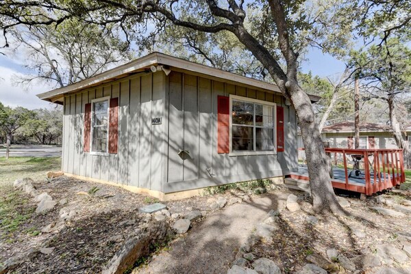 Downtown - Walk To Wimberley Square! Shiner Bungalow @ Beer Ranch Project Inn - Wimberley, TX