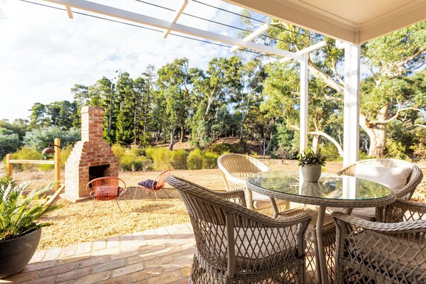 Luxury On Lyons - Centrally Located In A Beautiful Bush Setting. - Castlemaine