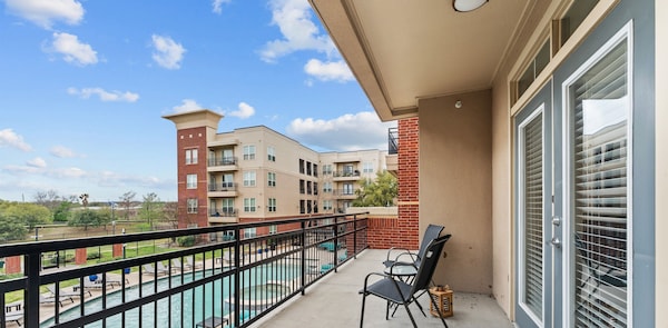 Med Center Modern Queen Suite - Fresno, TX