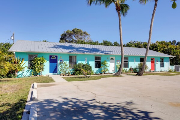 2 Mi To Hobe Sound Beach: Townhome W/ Lanai - Jupiter Island, FL