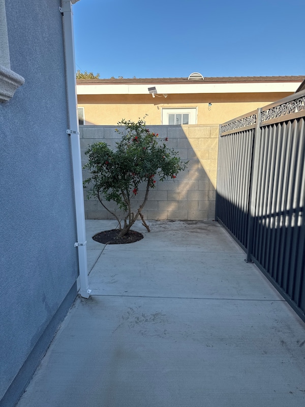 Welcoming House In City Westminster Close To Local Malls And Amusement Parks - 헌팅턴비치
