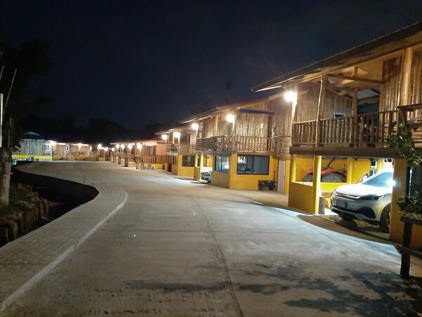 Simple & Comfortable Resort For Seniors And Family Travelers - Mae Rim District
