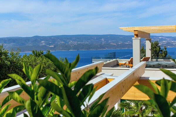 Villa Majestic Vista - Private Pool - Mimice