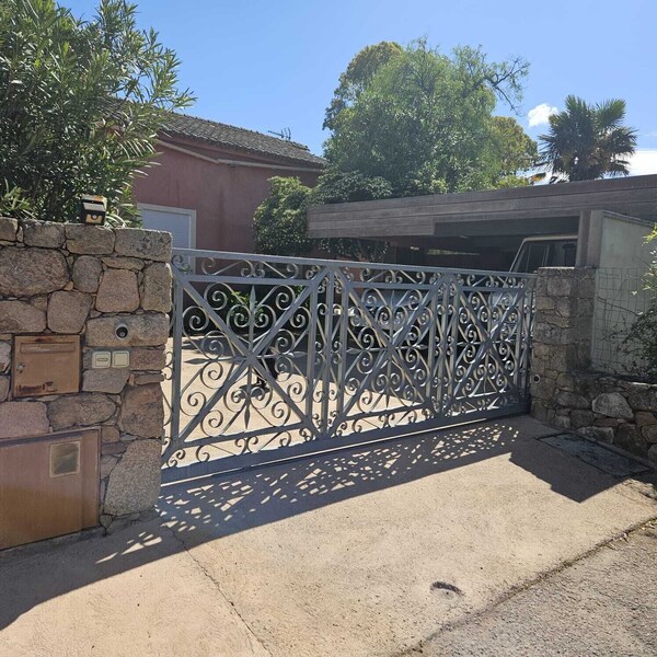 Jolie Maison Avec Jardin A Proximite Des Plages Et Commodites - Porto-Vecchio