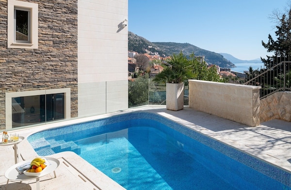 Villa Vita Adele  Pool, Sauna, Jacuzzi, Meerblick, Grill, Familienurlaub - Cavtat