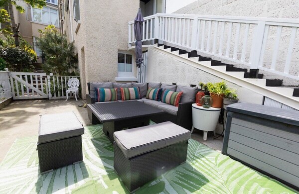 Beach Front - Eden 1 Bed Apartment - Jersey