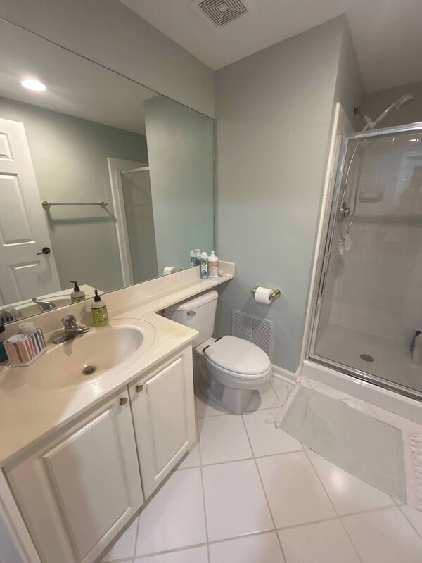 1 Bedroom Condo In Buckhead - Extras: Access To A Pool + Fitness Area - Sandy Springs, GA