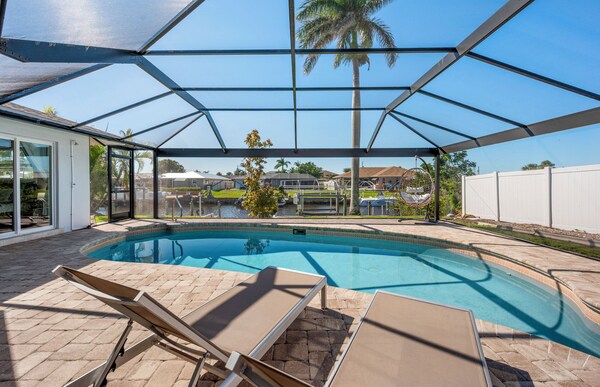 Deep July Disocunts! 6 Min To Downtown-waterfront, Heated Pool, Pet Friendly! - Fort Myers, FL