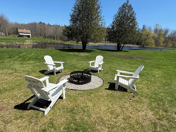 Charming Cottage In Bar Harbor - Cozy Fireplace, Kitchen, Ac & Wi-fi - Sleeps 6. - Maine