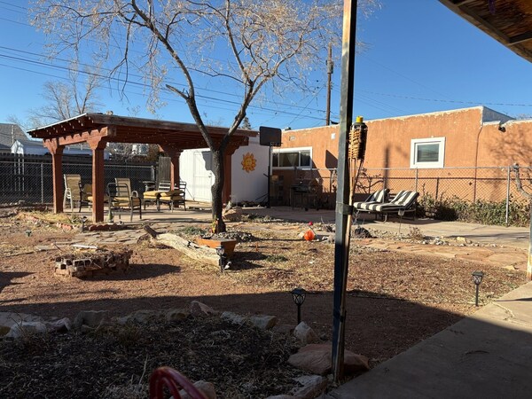 Cozy North Valley Charm - Albuquerque, NM