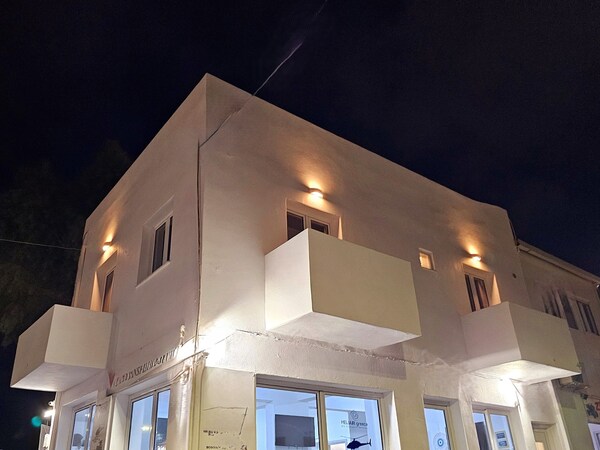 Fira Gem Luxury Apartment - Santorini