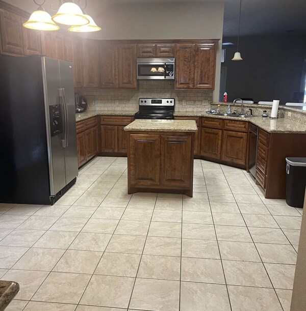 Charming 4-bedroom House With Wifi And Ac In Lovely Beaumont - Beaumont, TX