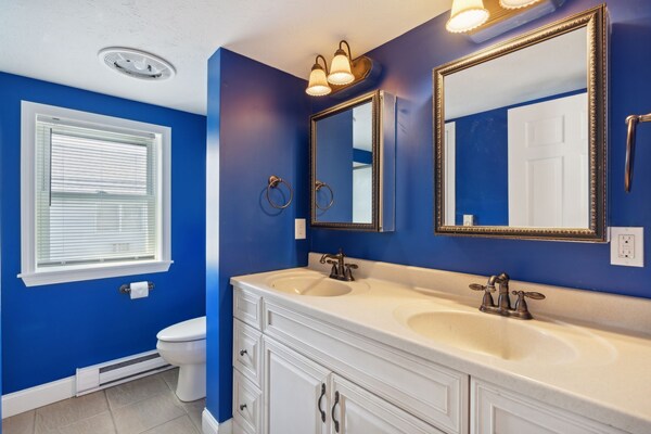 Modern 2-bedroom Apartment With Ac In Charming Ogunquit - York, ME
