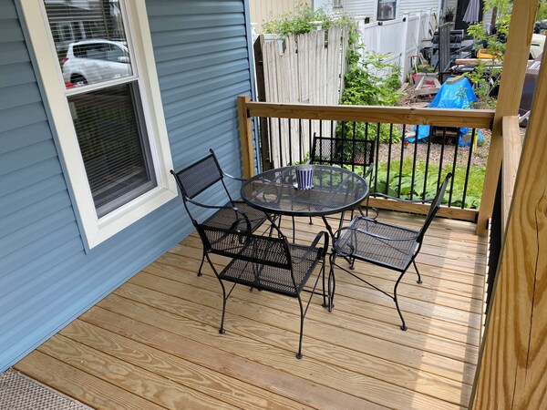 Walking Distance To Beach Area Of Conneaut Lake- 4 Bedroom-pet Friendly - Conneaut Lake, PA