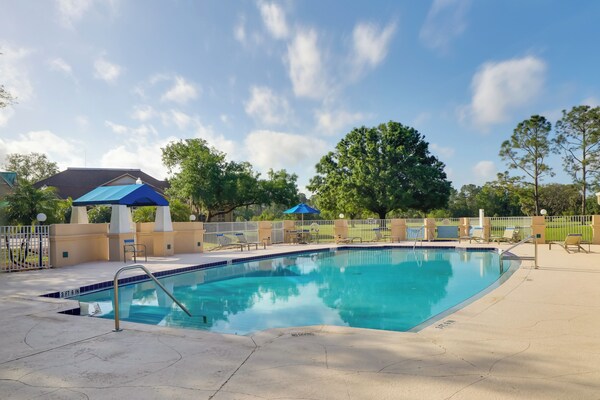 3 Mi To Dtwn: Mt Dora Golf Getaway! - Apopka, FL