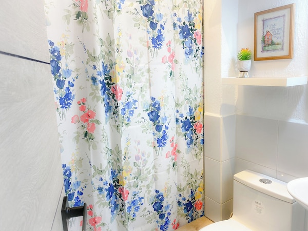 Charming 1-bedroom Hotel In Terrific Ciudad De Guatemala With Ac, Wifi - Guatemala City