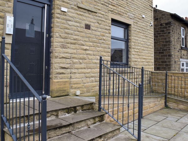 Apartment 6 - Uk48914 - Huddersfield