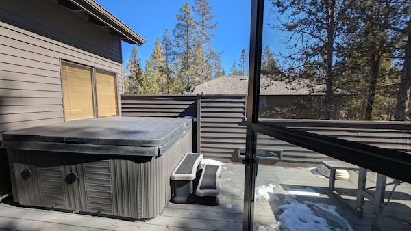 Split Level, Sleeps 10, 2 Primary Bedrooms, Bunk Room -Alp04 - Oregon