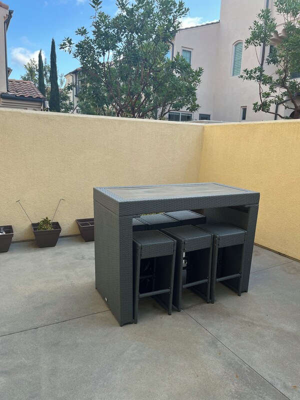 3-bedroom Condo In Charming Irvine With Ac, Wifi. Live The California Dream - Irvine, CA