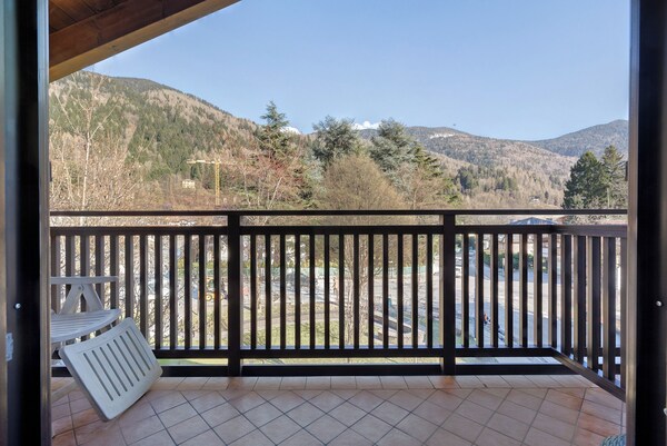 Apartment 'Rosy' With Mountain View, Balcony And Wi-fi - Pinzolo