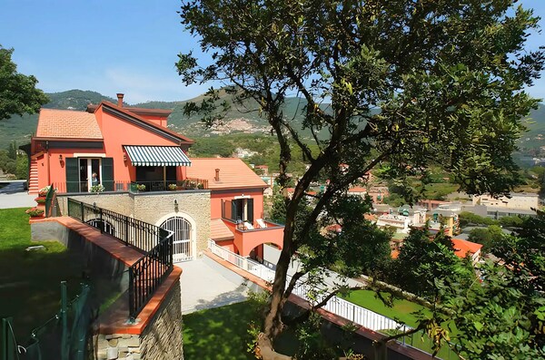 Apartamento 'Sogno' Con Vistas Al Mar, Wi-fi Y Aire Acondicionado - Alassio