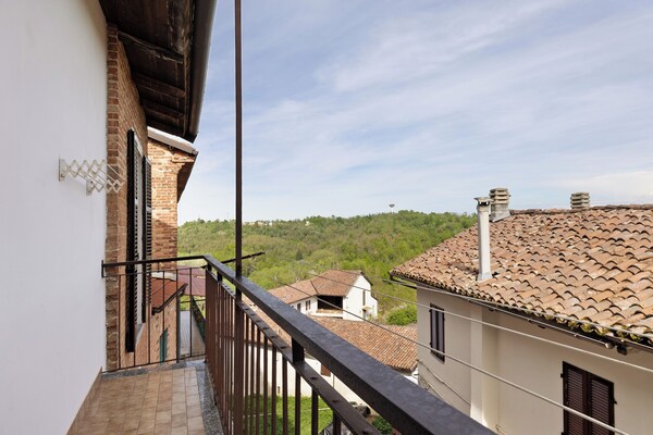 Maison De Vacances 'Dello Zio Birba' Avec Balcon Et Wi-fi - Asti