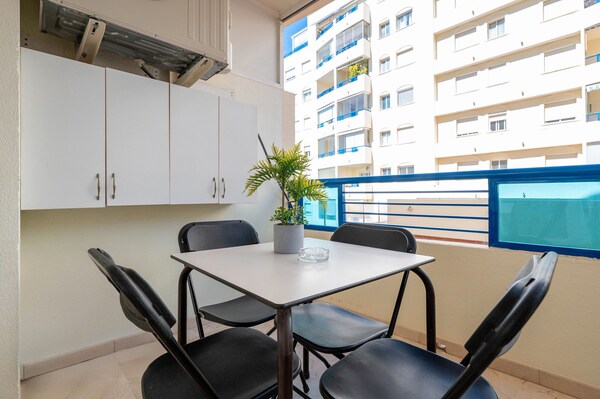 Apartment 'En Primera Línea De Playa' With Sea View, Wi-fi And Air Conditioning - Marbella