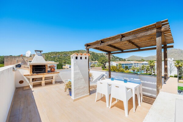 Apartment 'La Plaza' By The Beach In Puerto De Pollensa With Wi-fi And Air Conditioning - Pollença