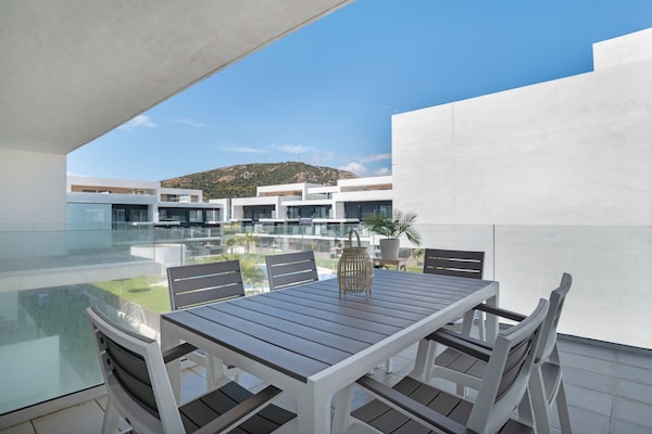 Apartment 'Palacio De Pilas 30' With Shared Pool, Wi-fi And Air Conditioning - Zahara de los Atunes