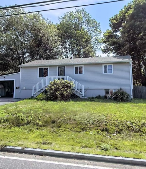 Charming Garden Level 1 Bedroom 1 Bath Apartment In Brockton - Quincy, MA