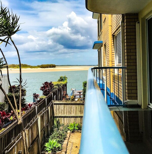 Tripcony Quays Apartment - Unit 4 - Golden Beach